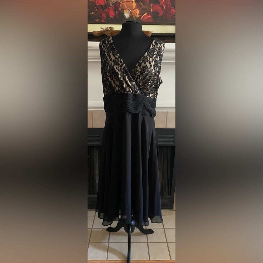 Studio 1940 Black Lace Illusion Bodice With Beaded Ac… - Gem